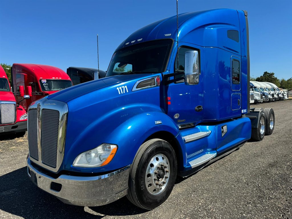 TA Truck Sales LLC | Von Ormy, TX | Truck Dealership
